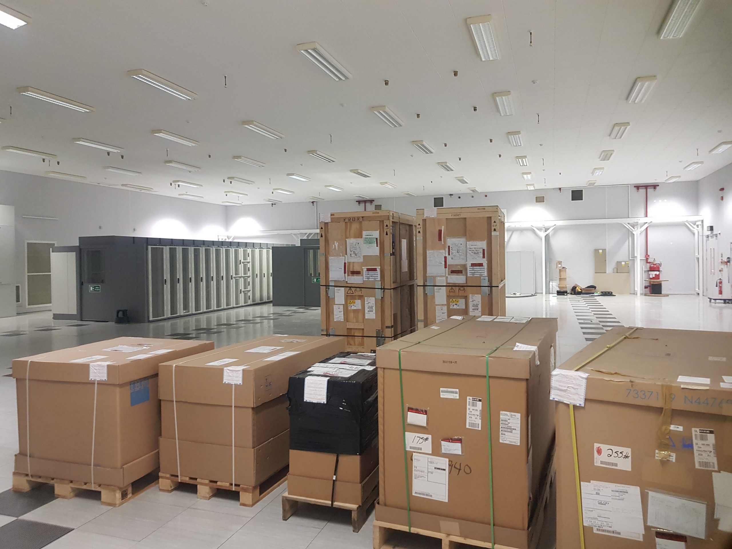 Short term IBM zEC12 super computer hosting - Green Co